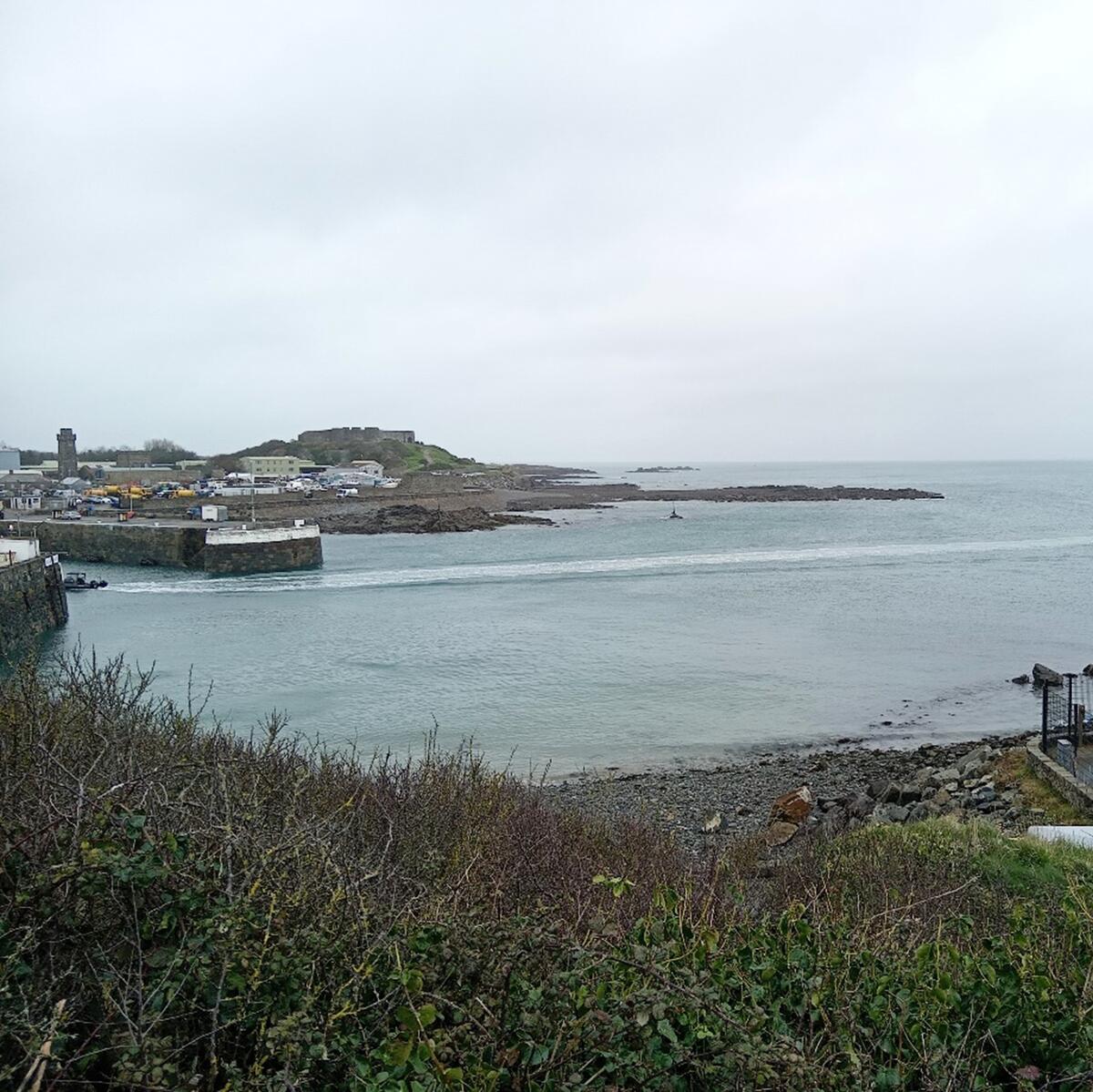 St Sampsons Harbour Guernsey Pipeline Assessment | WRc
